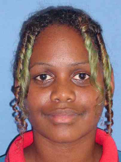 Djarragun College: Portraits Students 2002